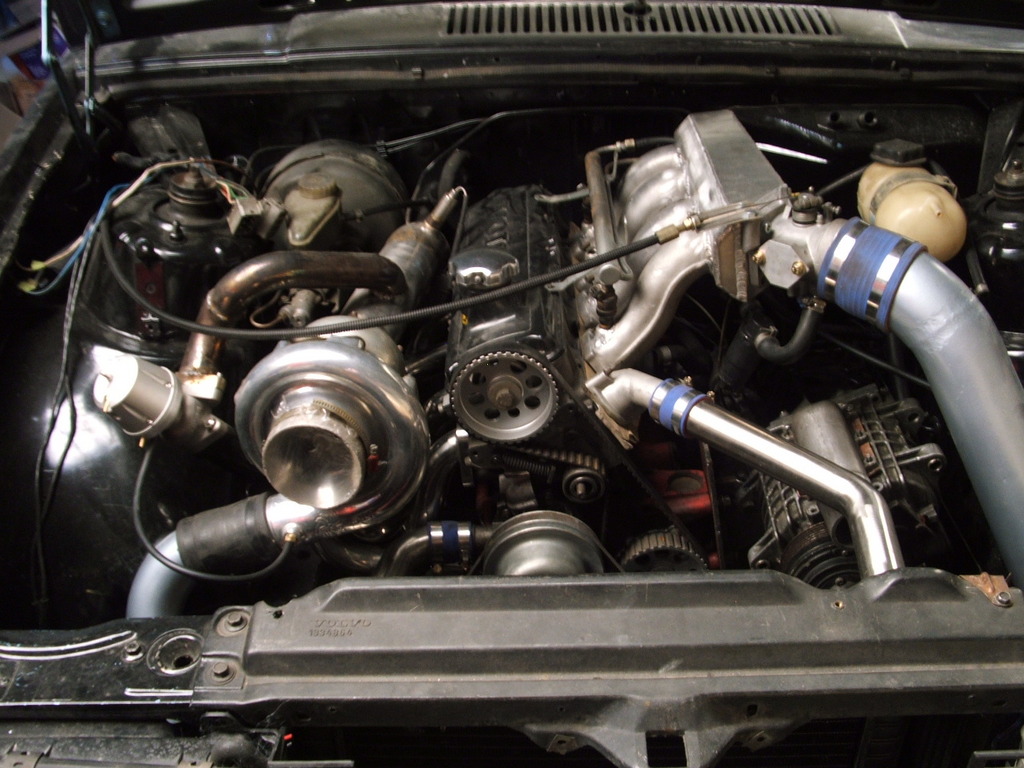 Volvo 740 spécifications techniques et économie de carburant